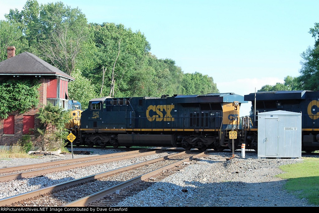 CSX 942